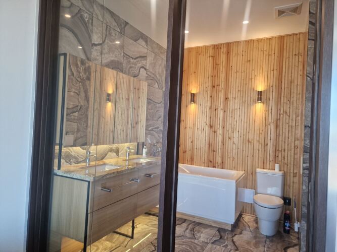 Regis Place орон сууц худалдана