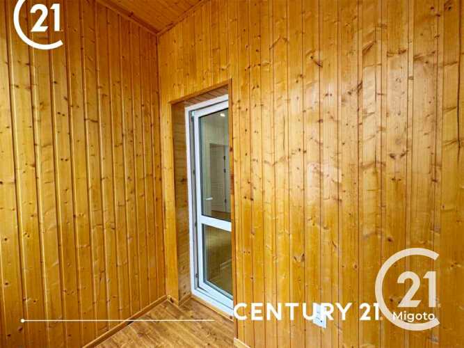 Hunnu 2222 хотхон 2-р ээлжинд 3 өрөө худалдана.